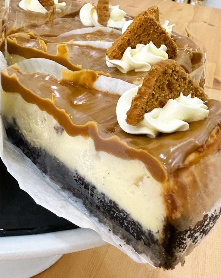 Slice – Lotus Biscoff Cheesecake – RumahKueh Kak Zu